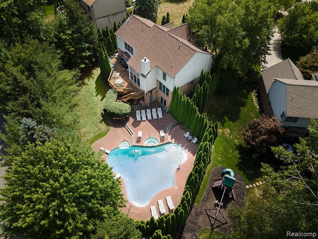 5007 Cherry Blossom Cir, West Bloomfield, MI 48324 | Zillow
