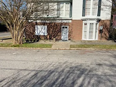 3 & 1 with LR, DR, Kit - 201 Marshall St Petersburg VA | Zillow