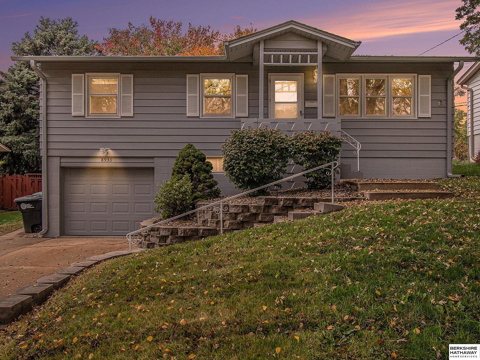 8930 Laurie Cir, Omaha, NE 68124 | Zillow