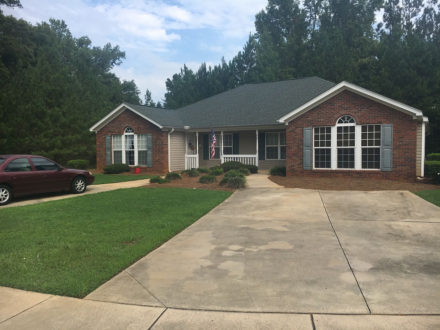302 Ashley Ln #B, Laurens, SC 29360 | Zillow