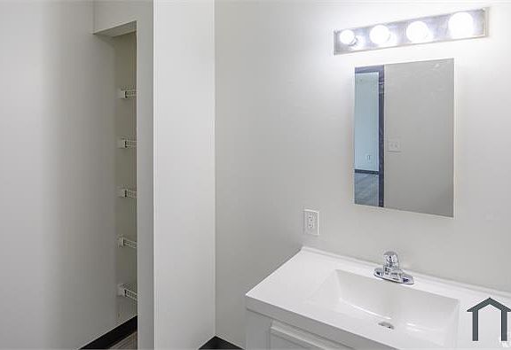 1905 Elmore St, Cincinnati, OH 45223 | Zillow