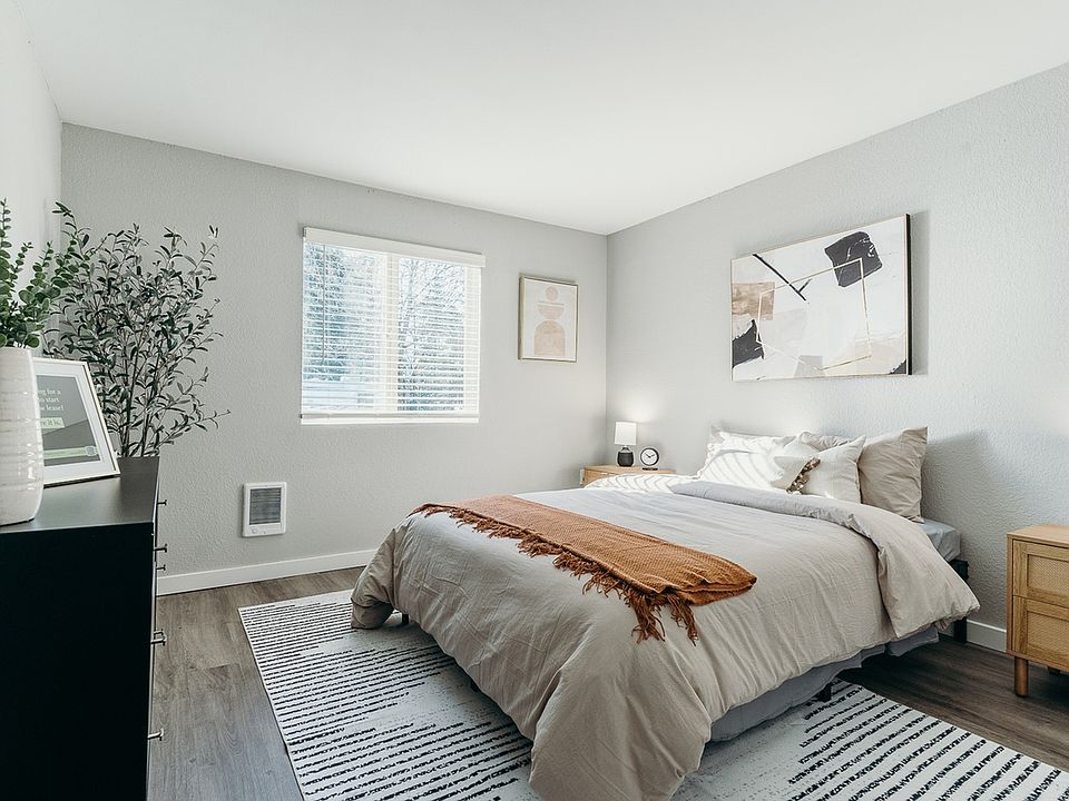 Maplewood Park - 3815 NE 4th St Renton WA | Zillow