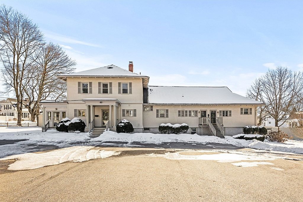 146 Middlesex St #1, North Andover, MA 01845 | Zillow