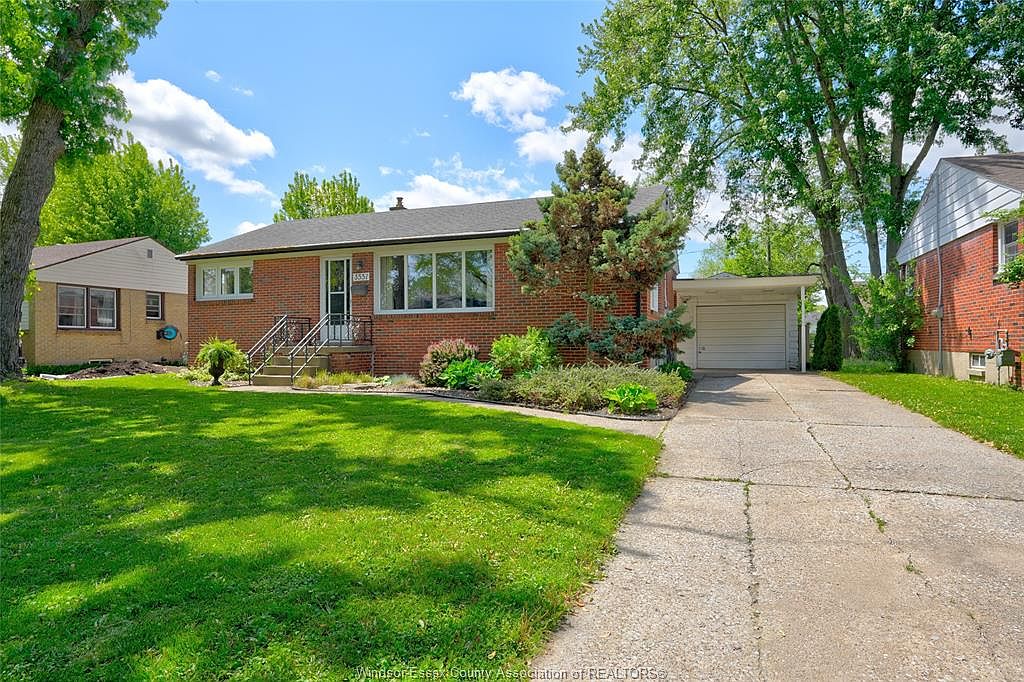 3551 Dandurand Ave, Windsor, ON N9E 2G2 | MLS #25012626 | Zillow
