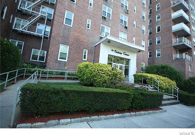 43 Bronx River Rd APT 3A, Yonkers, NY 10704 | Zillow