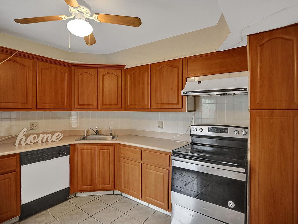 Garden Lakes Of Inverrary Apartments - Fort Lauderdale, FL | Zillow
