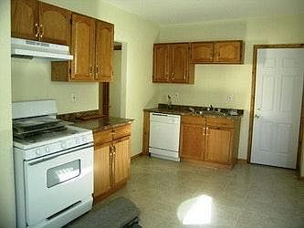 597 Chestnut St FLOOR 2, Springfield, MA 01107 | Zillow