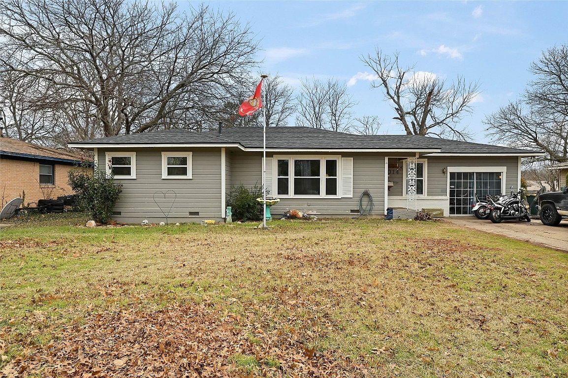 1014 W Belden St, Sherman, TX 75092 | Zillow