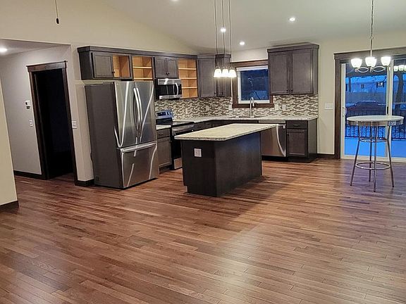 6347 S Lowes Creek Rd, Eau Claire, WI 54701 | Zillow