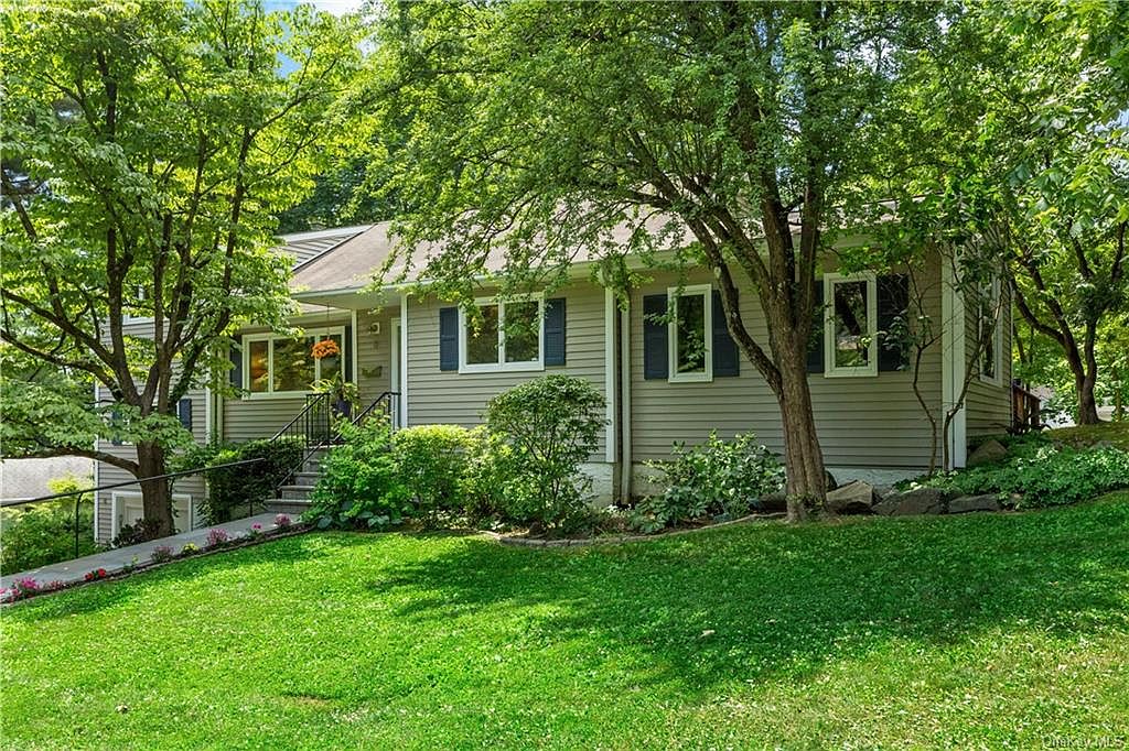 8 Jordan Rd, Hastings On Hudson, NY 10706 | Zillow