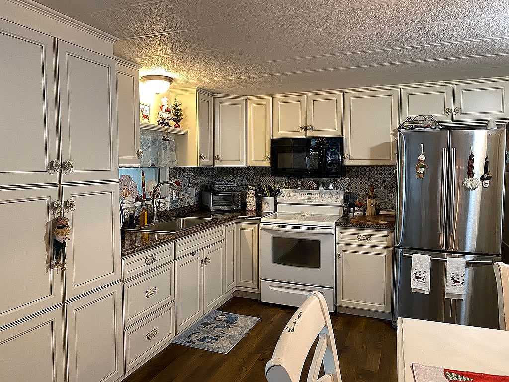 9248 49th Ter N, Saint Petersburg, FL 33708 | Zillow