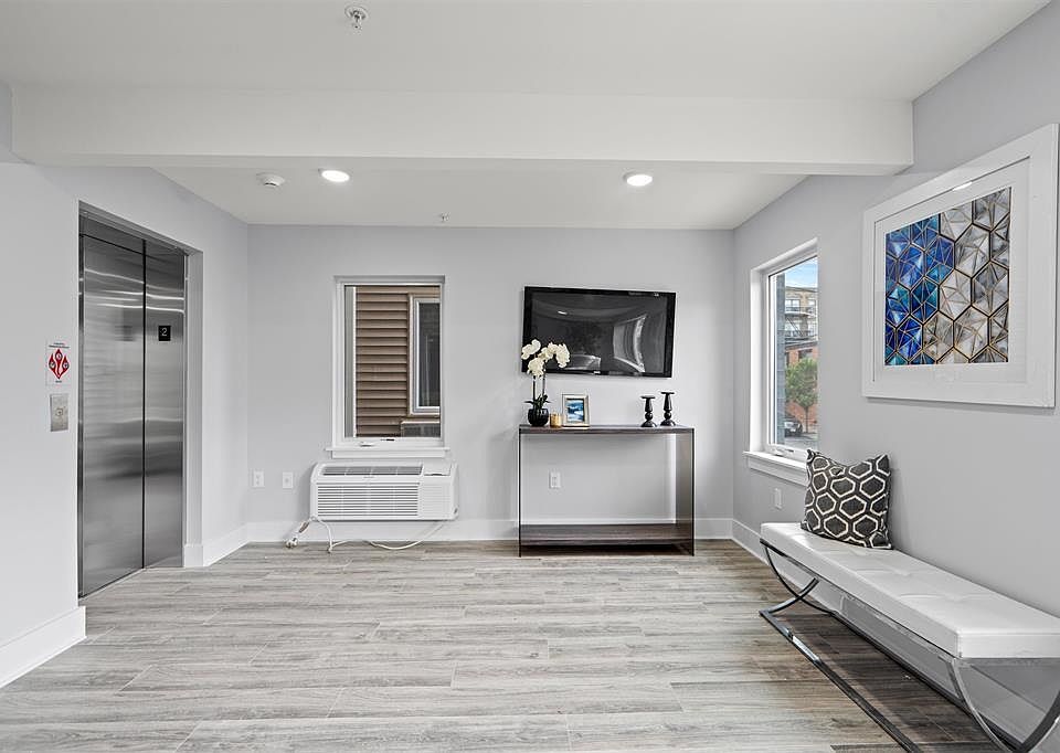 415 14th St Union City NJ | Zillow