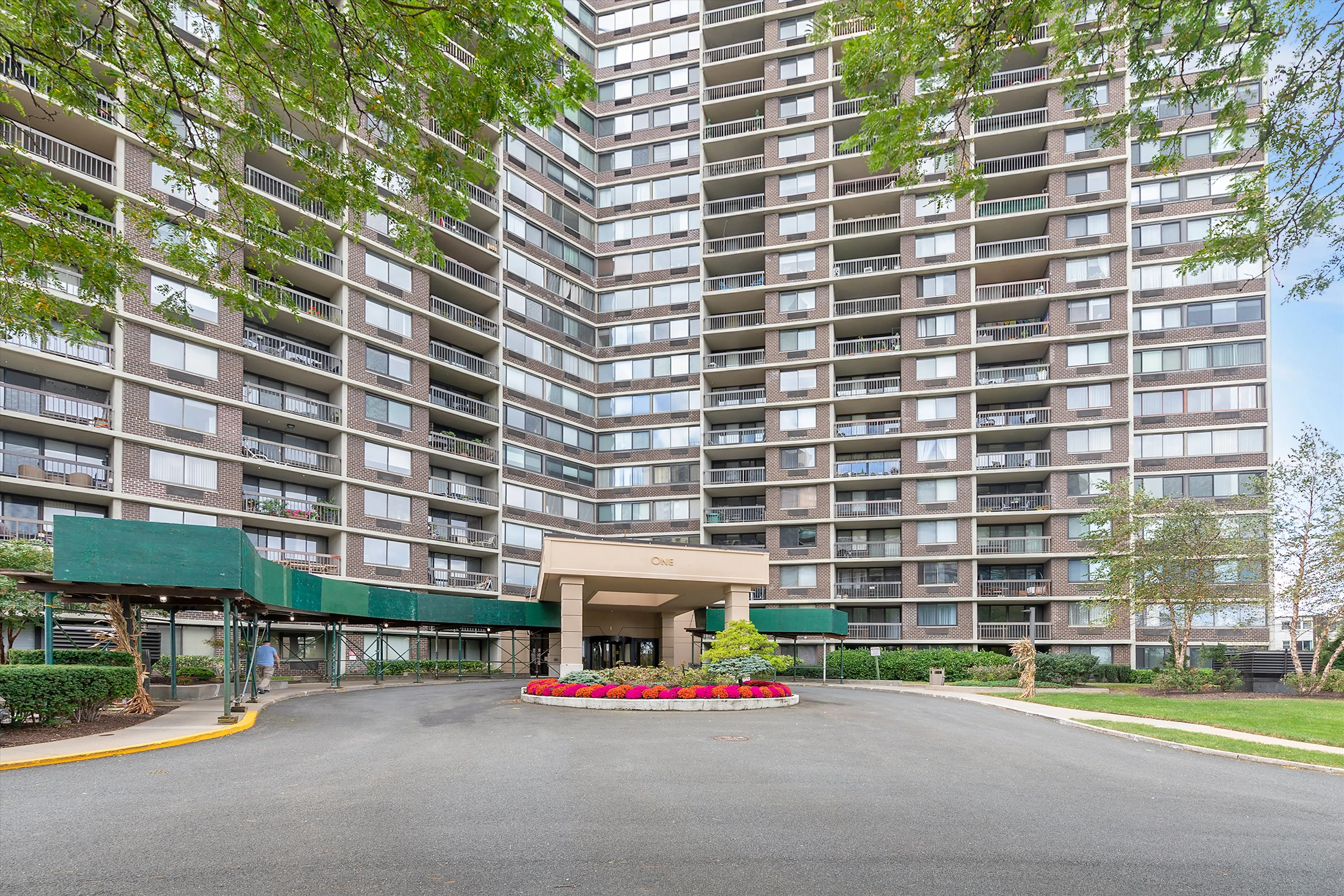 1 Bay Club Drive #4R in Bay Terrace, Queens | StreetEasy