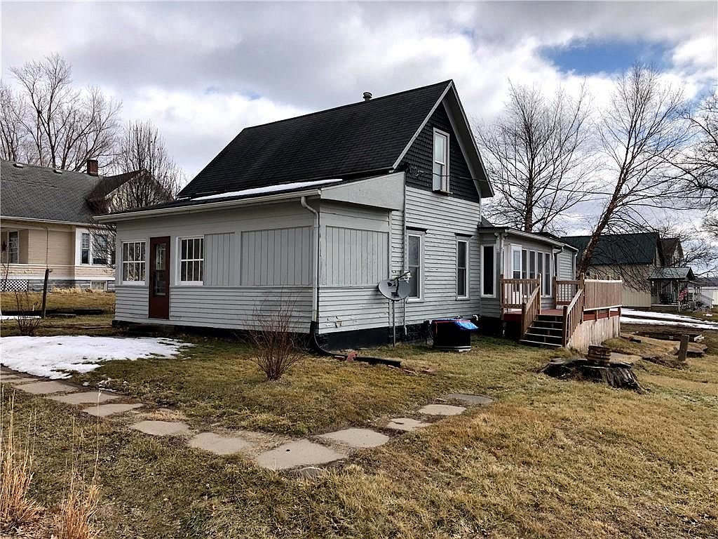 206 Lawson St, Tracy, IA 50256 | Zillow