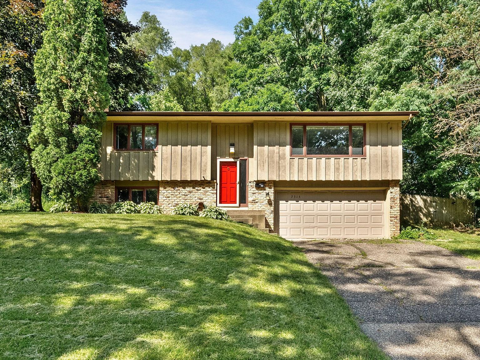 7315 Cleve Ave, Inver Grove Heights, MN 55076 | Zillow
