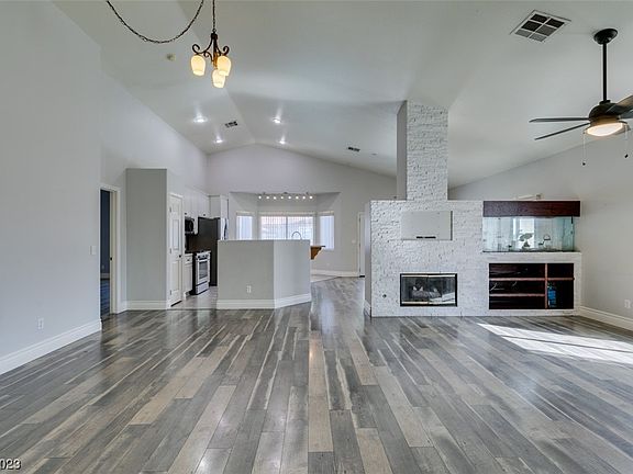 1064 Wide Brim Ct, Henderson, NV 89011 | MLS #2536978 | Zillow