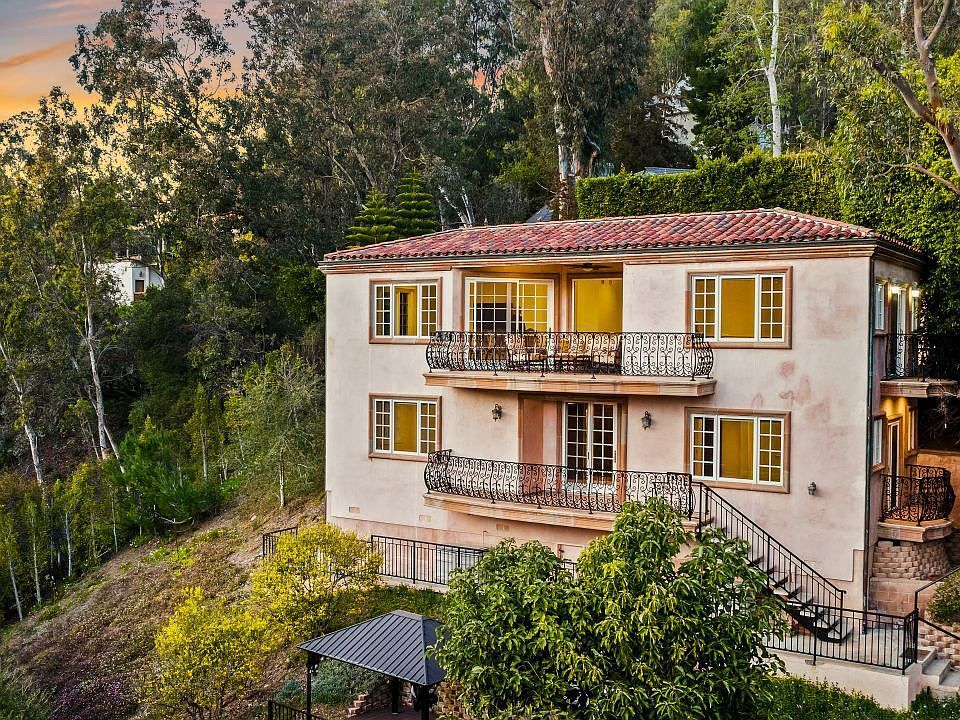 10556 Rocca Pl, Los Angeles, CA 90077 | Zillow