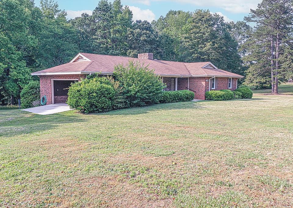 322 Smith Street Ext, Donalds, SC 29638 | Zillow