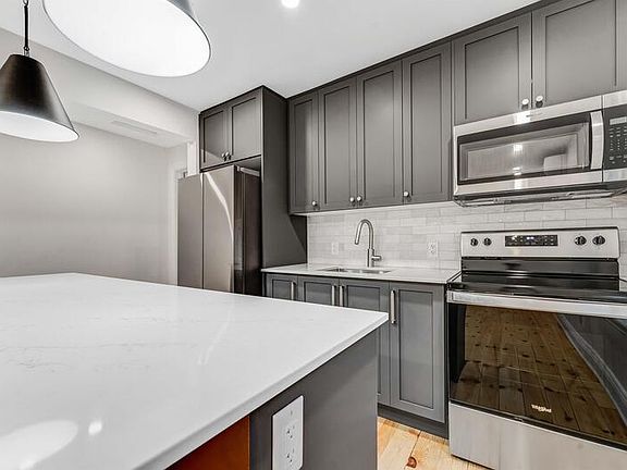 288 Arlington Ave UNIT 3, Ottawa, ON K1R 5T2 | Zillow