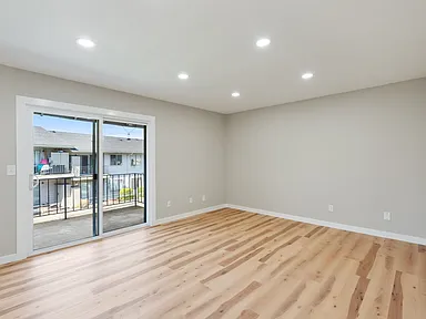 Sandy Terrace Apartments - 12800 NE Sandy Blvd Portland OR | Zillow