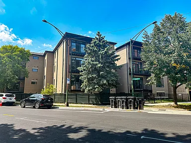 7430 N Hermitage Ave Chicago Il Zillow