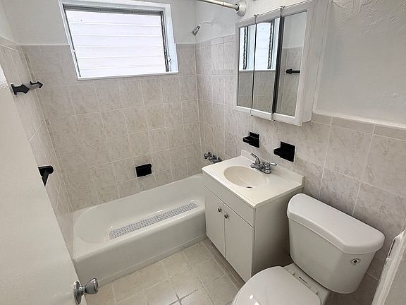 31 Navarre Ave #9, Miami, FL 33134 | Zillow