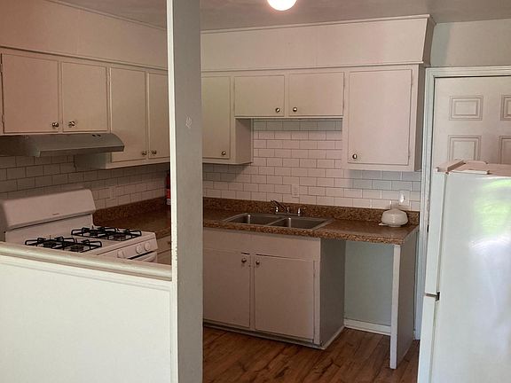 1129-31 Macon St #1129/1131, Jackson, MS 39209 | Zillow