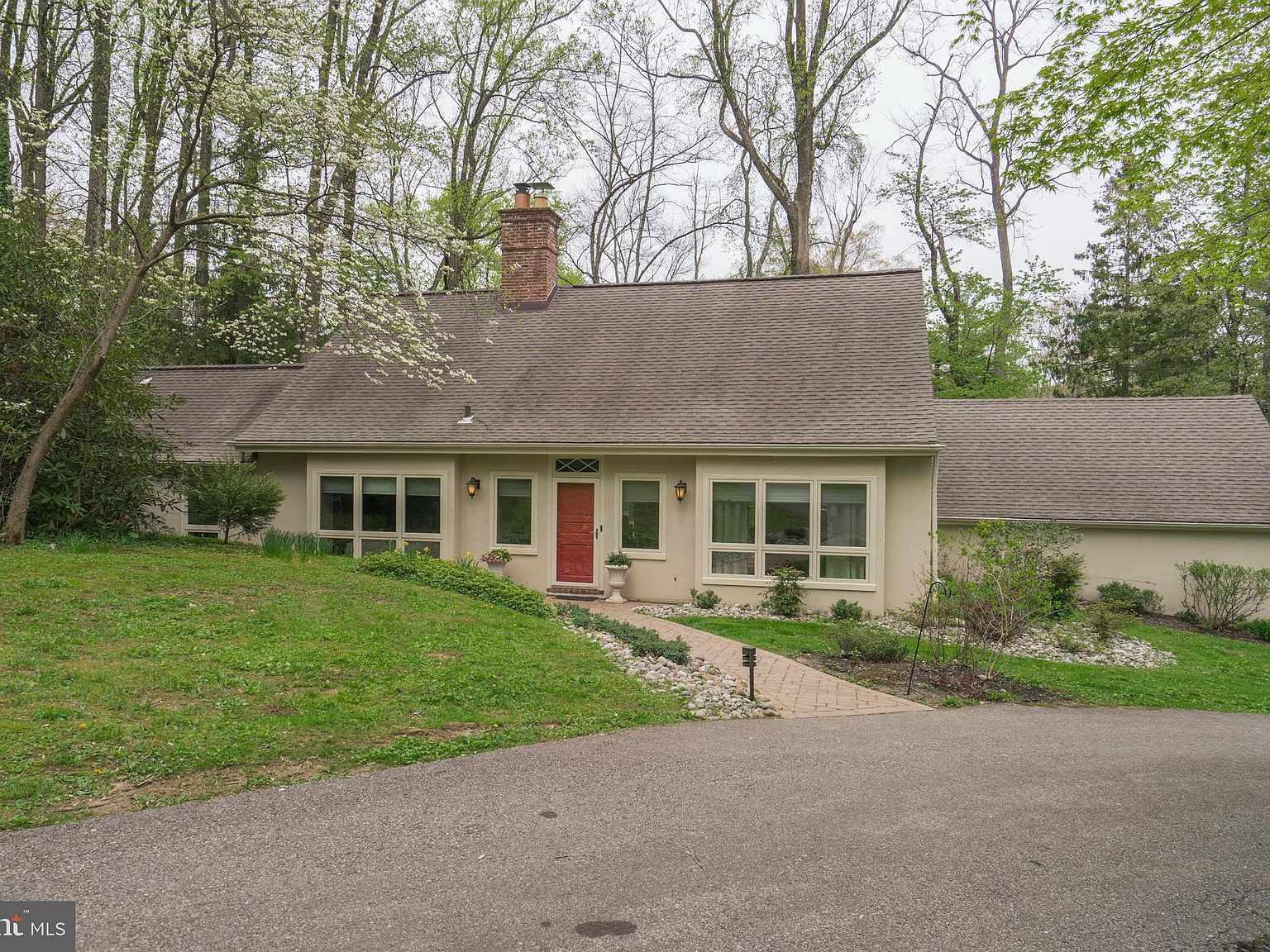 501 Oak Grove Ln, Wayne, PA 19087 | Zillow