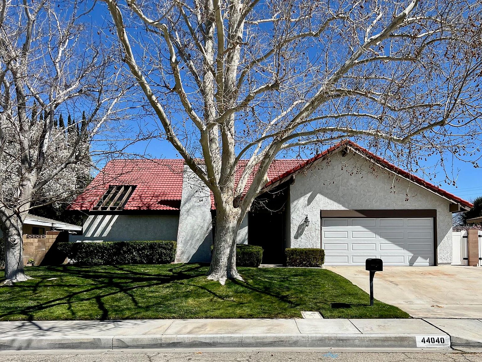 44040-44040 Halcom Ave, Lancaster, CA 93536 | MLS #25002017 | Zillow