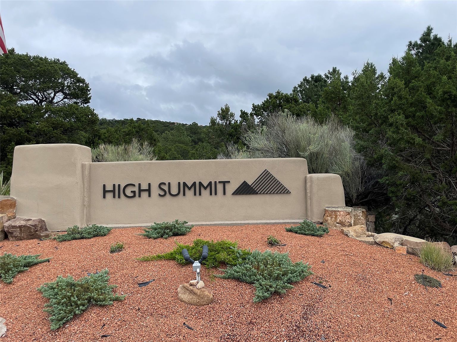 1025 S Summit Rdg, Santa Fe, NM 87501 | MLS #202342151 | Zillow