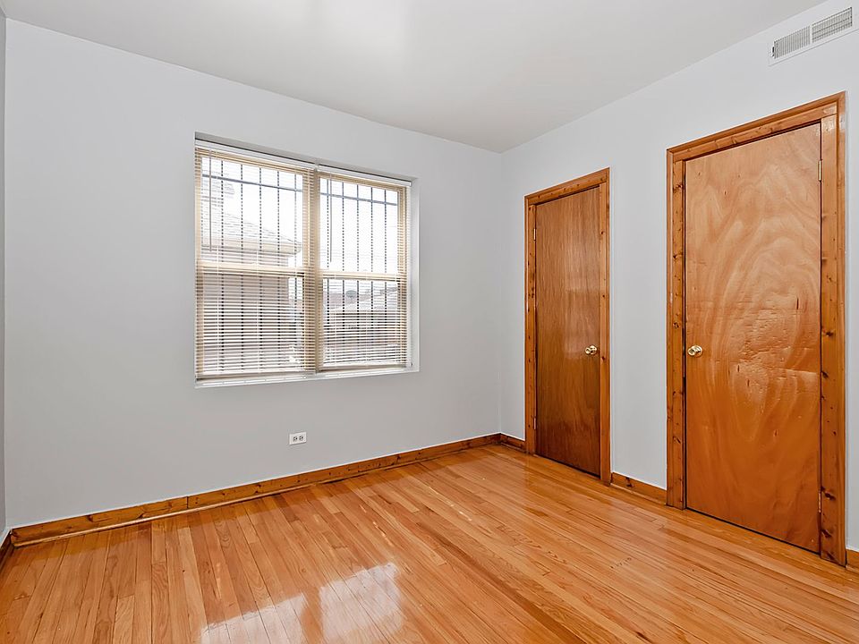 60th/Troy - 6000-04 S Troy St Chicago IL | Zillow