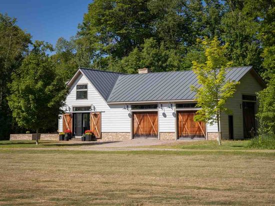 10 Thayer Beach Rd, Colchester, VT 05446 | Zillow