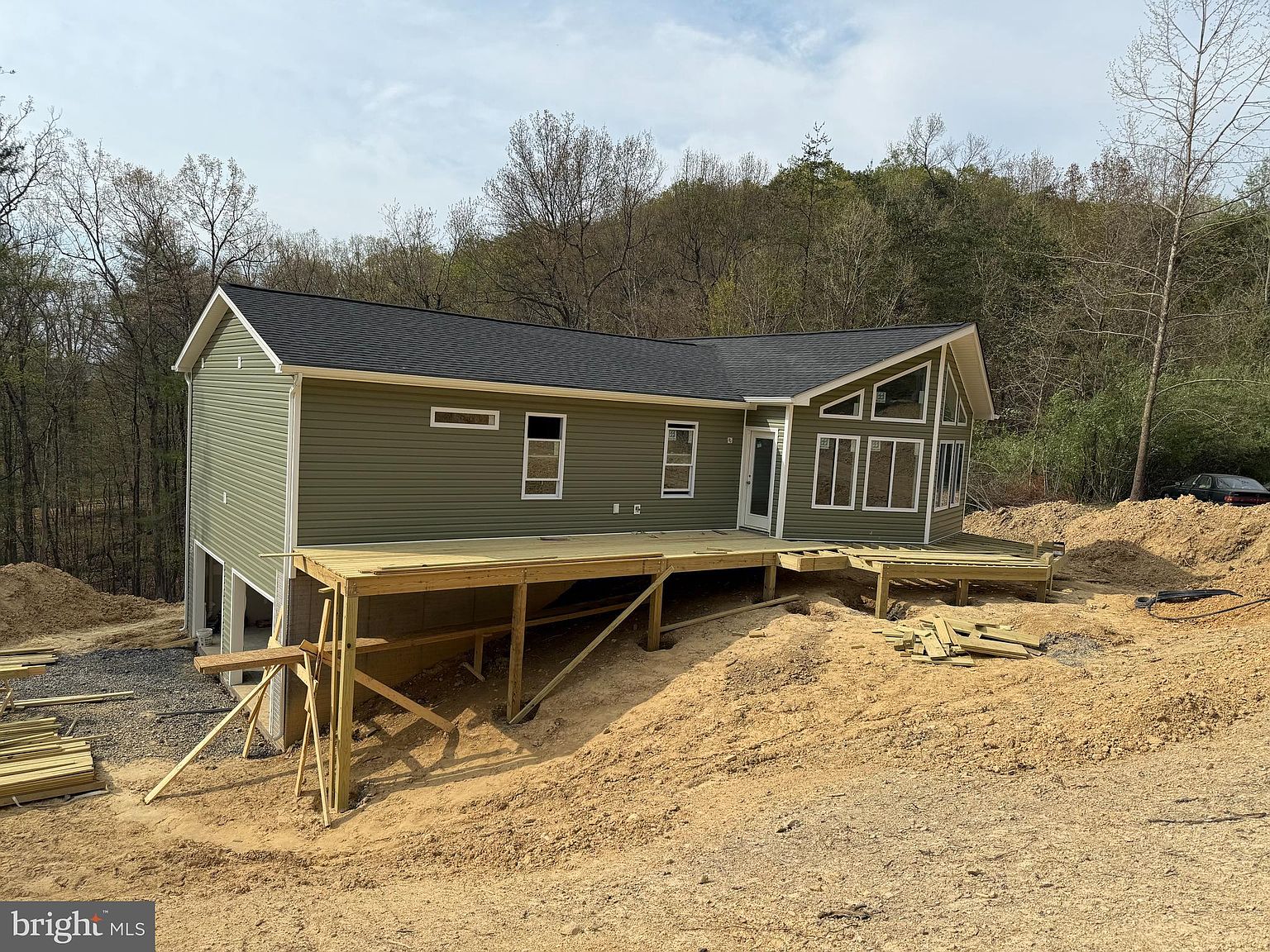 24 Spring Hollow Rd, Front Royal, VA 22630 | MLS #VAWR2010116 | Zillow