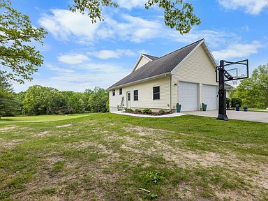 22843 Twelve Mile Rd #2, Big Rapids, MI 49307 | Zillow