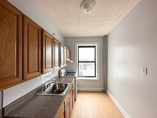 171 E 96th St APT 8D, Brooklyn, NY 11212 | Zillow
