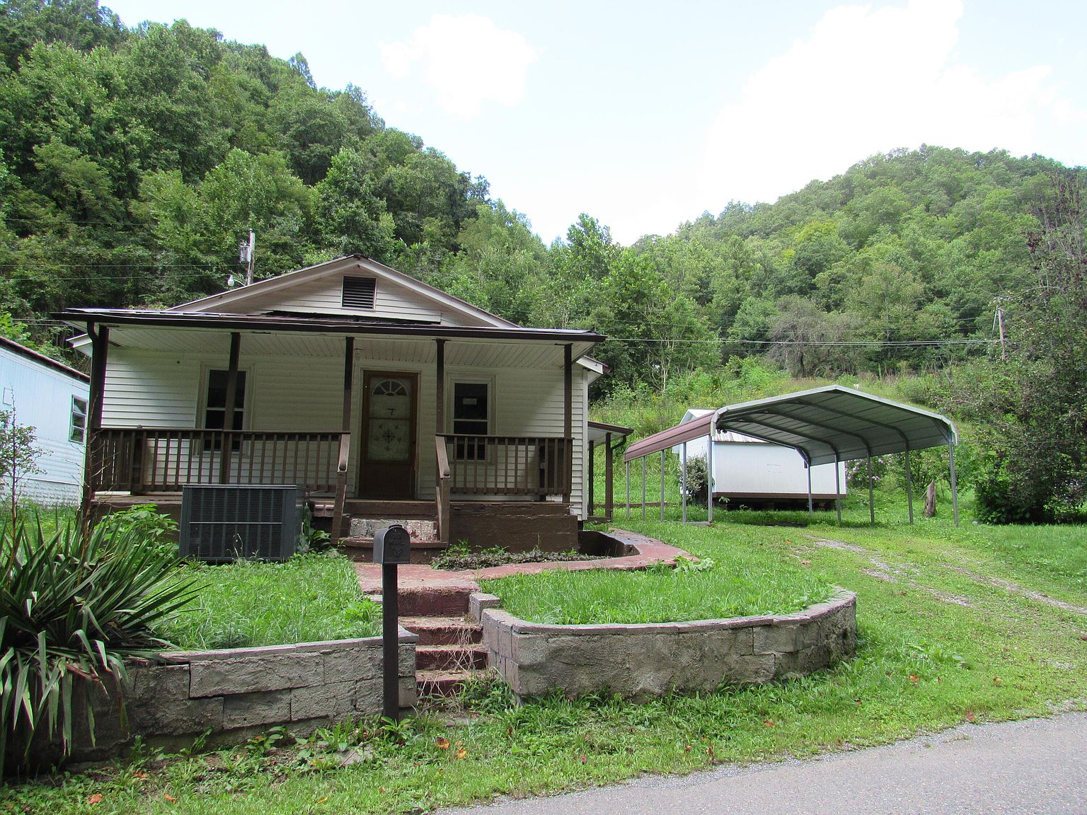1955 Jacks Creek Rd, Big Rock, VA 24603 | Zillow
