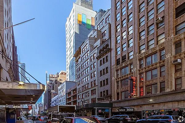 315 W 35th St, New York, NY 10001 | Zillow