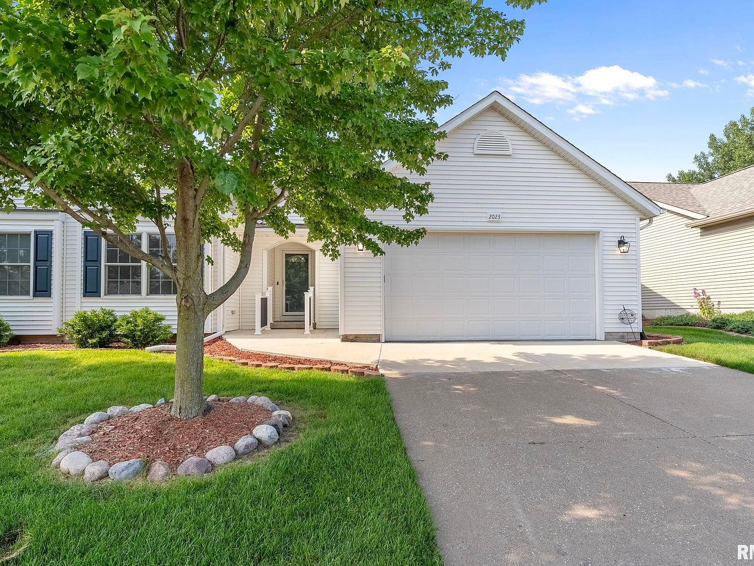 2023 W 59th St, Davenport, IA 52806 | Zillow