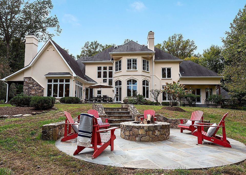 337 Springvale Rd, Great Falls, VA 22066 | Zillow