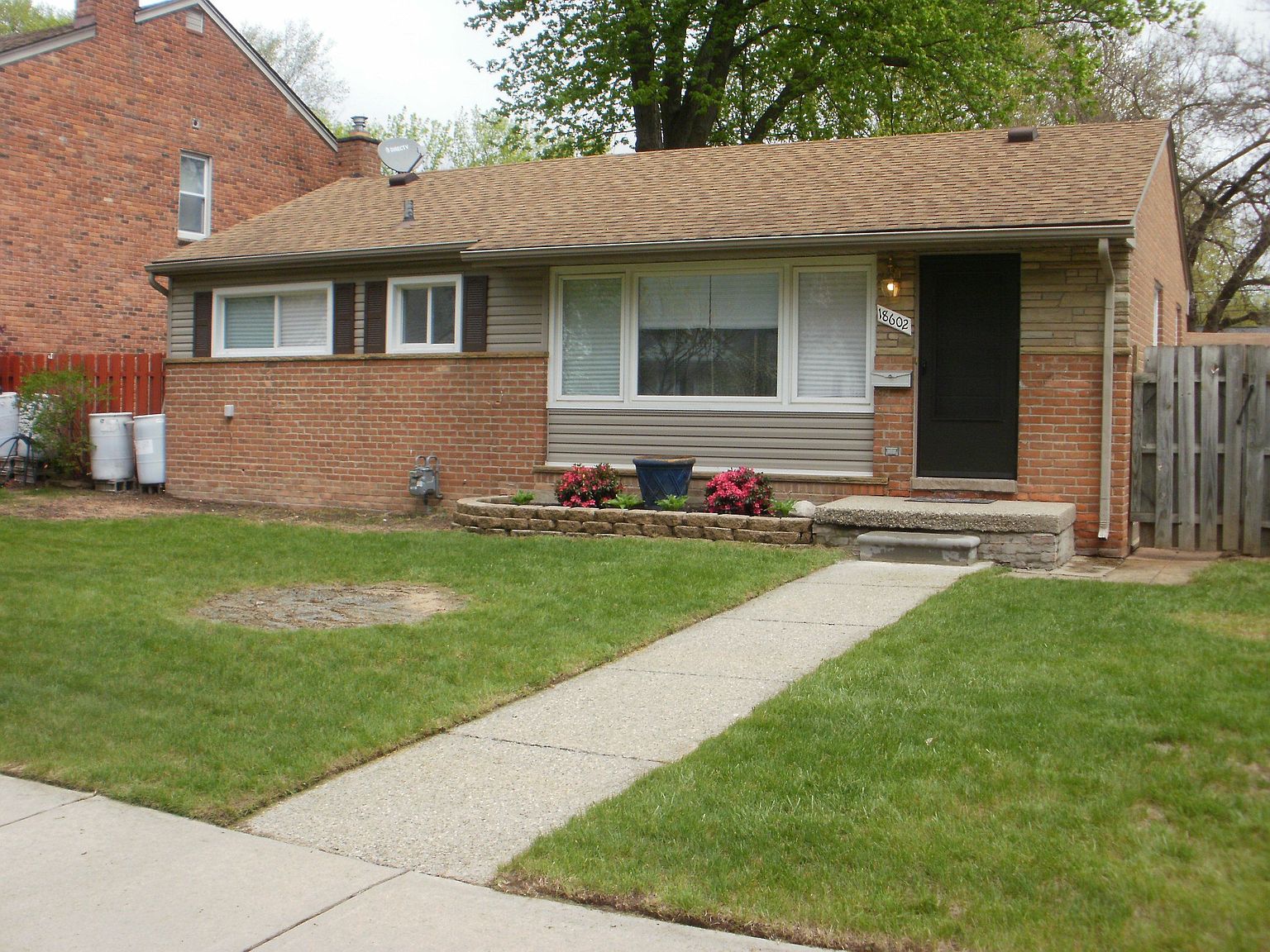18602 Garfield, Redford, MI 48240 | Zillow