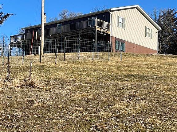 5635 Bluff Rd, Fort Madison, IA 52627 | Zillow