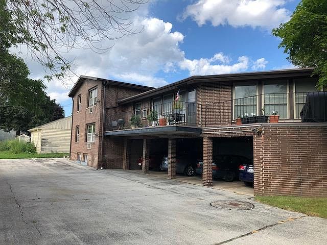 9806 W National Ave #8, Milwaukee, WI 53227 | Zillow