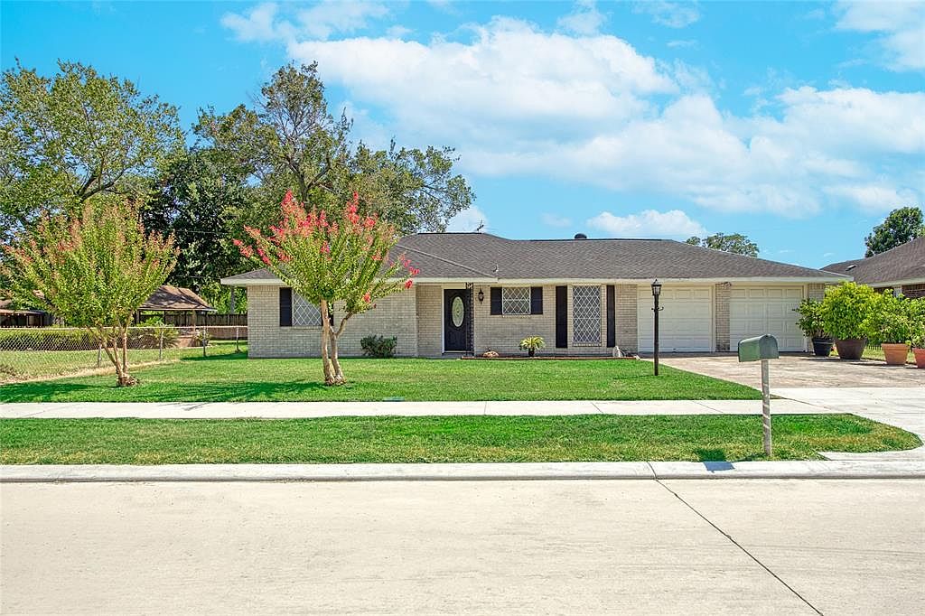 2710 Bluerock St, Houston, TX 77039 | Zillow