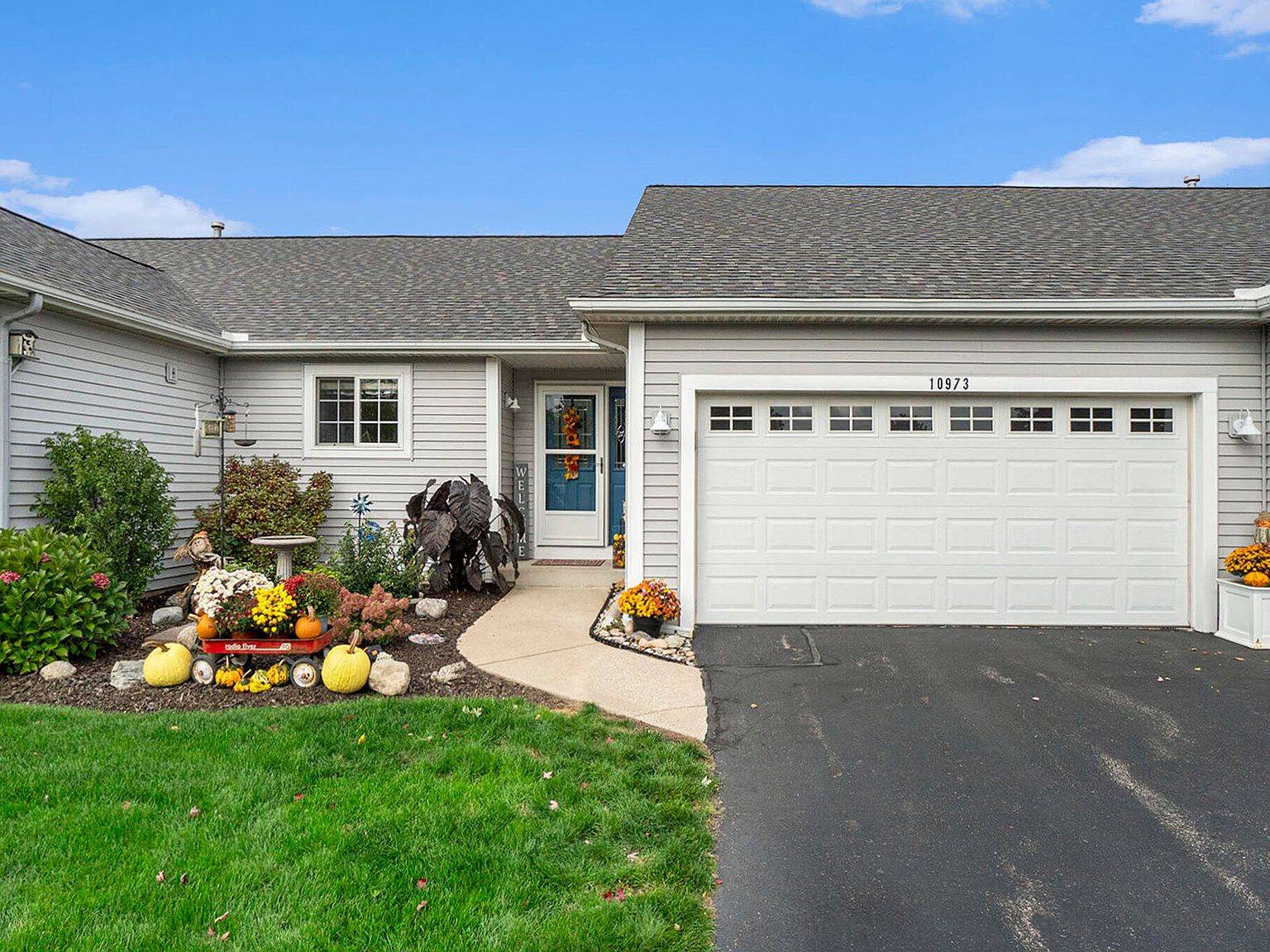 10973 Aspen Trl, Zeeland, MI 49464 | MLS #23138654 | Zillow