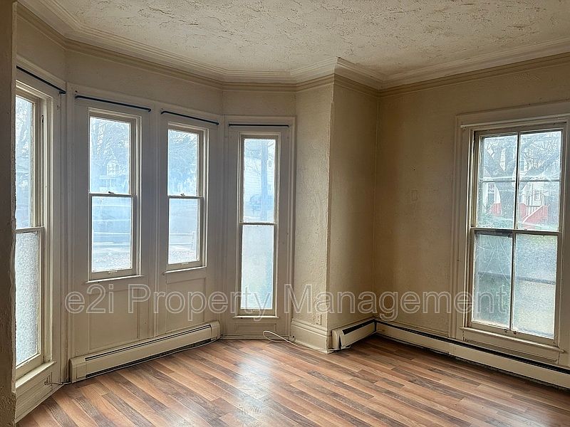 111 Cottage St APT 1, Lockport, NY 14094 | Zillow