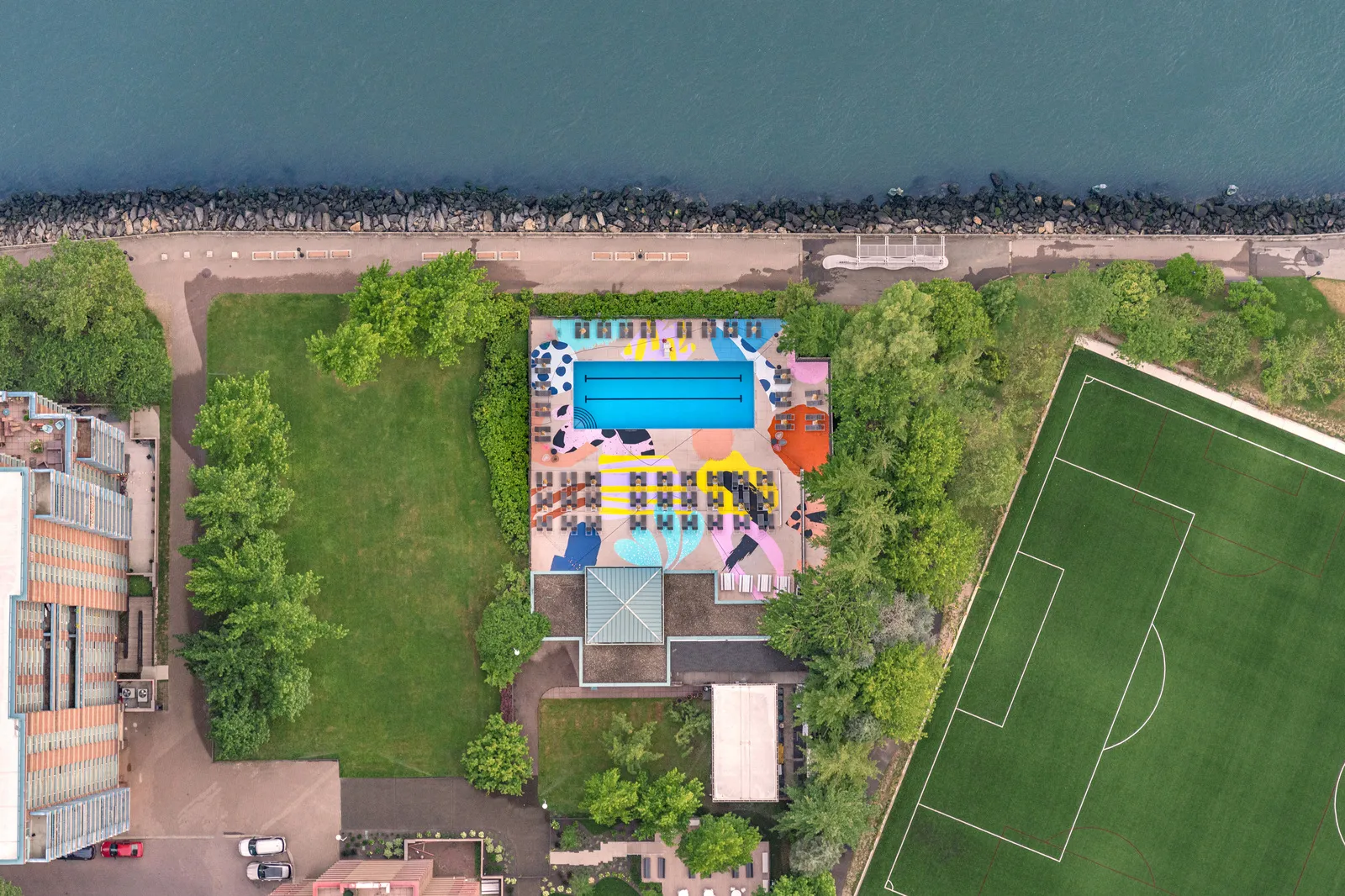Manhattan Park at 10 River Road in Roosevelt Island : Sales, Rentals ...