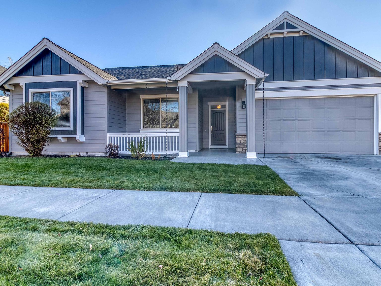 748 NW 28th Loop, Redmond, OR 97756 | Zillow
