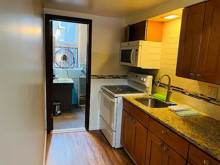 4242 Pine St APT 1A, Philadelphia, PA 19104 | Zillow