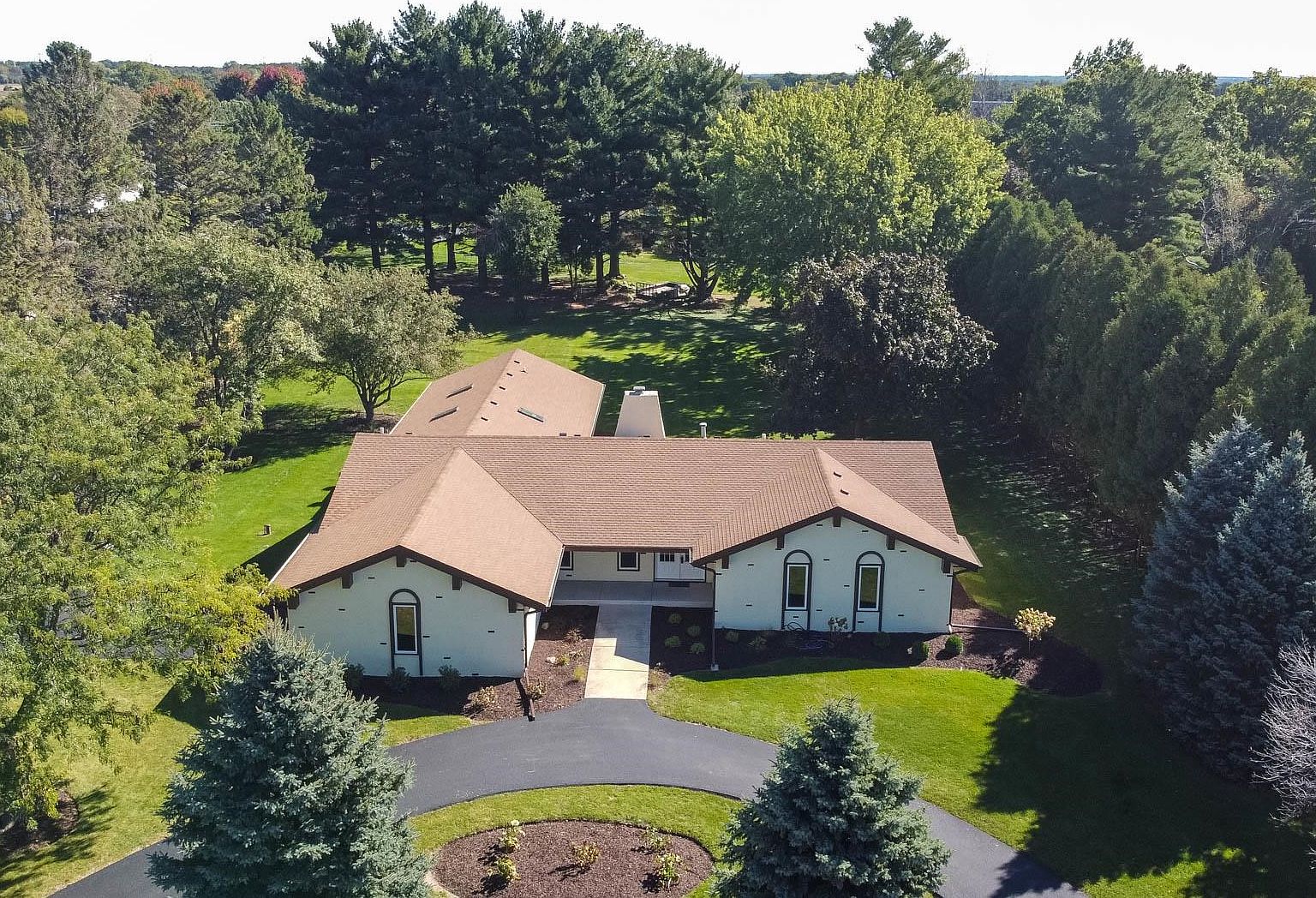 1281 Sunflower Dr, Rockford, IL 61107 | Zillow