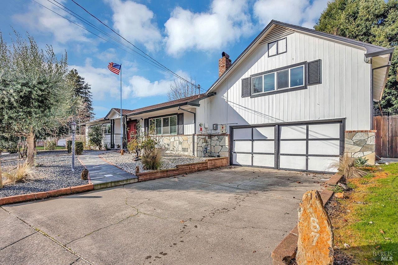 67 Fairlie Dr, Santa Rosa, CA 95403 | MLS #324001684 | Zillow